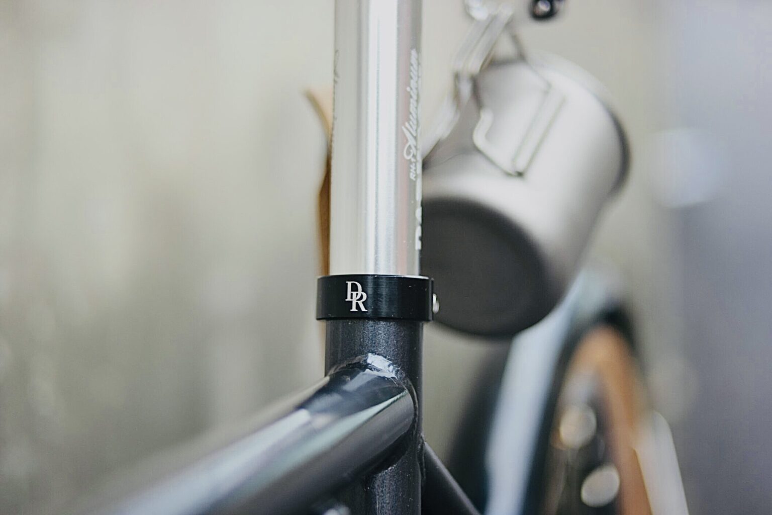 Darkrock wold travel 700 version công chức - Xe đạp